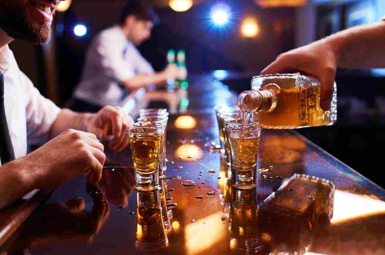 Vendita alcolici esercizi pubblici: come ottenere la licenza